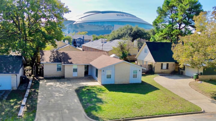 At&t Backyard View! - Arlington, TX