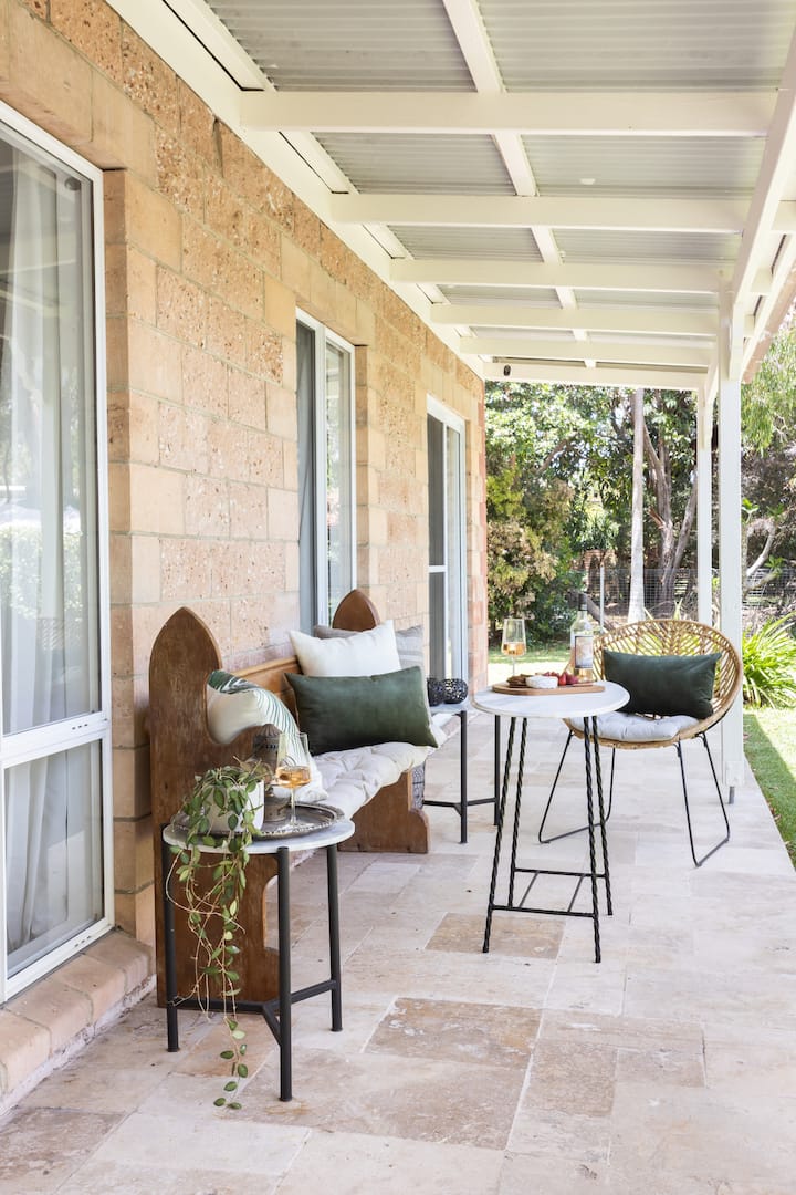 Sunrise Arts Cottage - Byron Bay