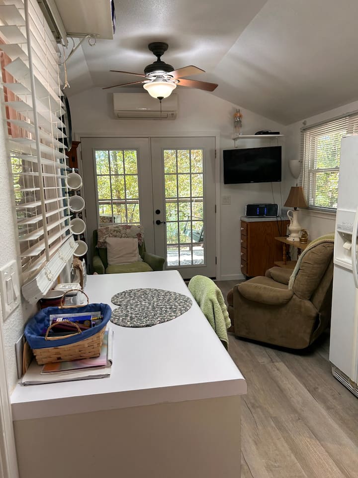 Bigfoots Tiny Home - Seneca, SC