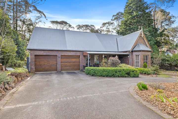 Spacious Luxury Retreat In Blackheath - Blackheath, NSW, Australia
