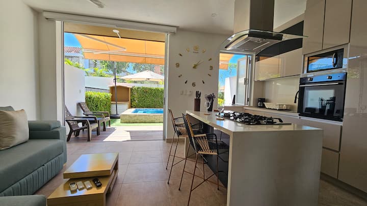 Beautiful House With Private Jacuzzi In Melgar - Melgar