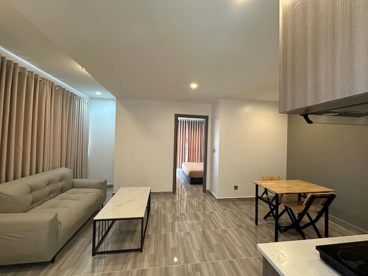 Spacious New Apartment With Great Balcony - Phnom Penh