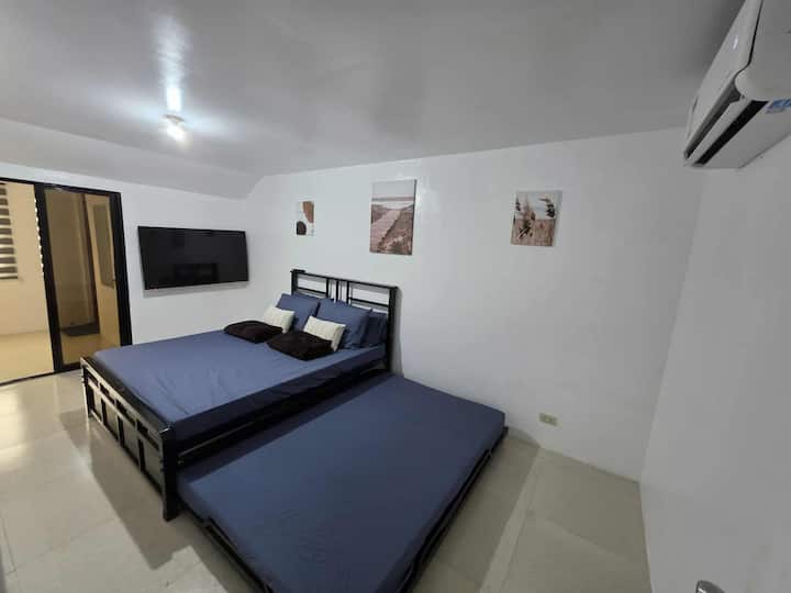Amk Airbnb Unit 2 - Ángeles