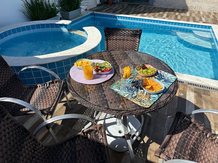 Piscina, Hidro, Churrasqueira, Ar Condicionado - Peruíbe