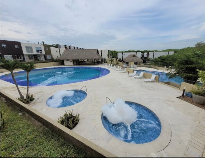 Casa Moderna En Condominio Ricaurte - Girardot - Flandes