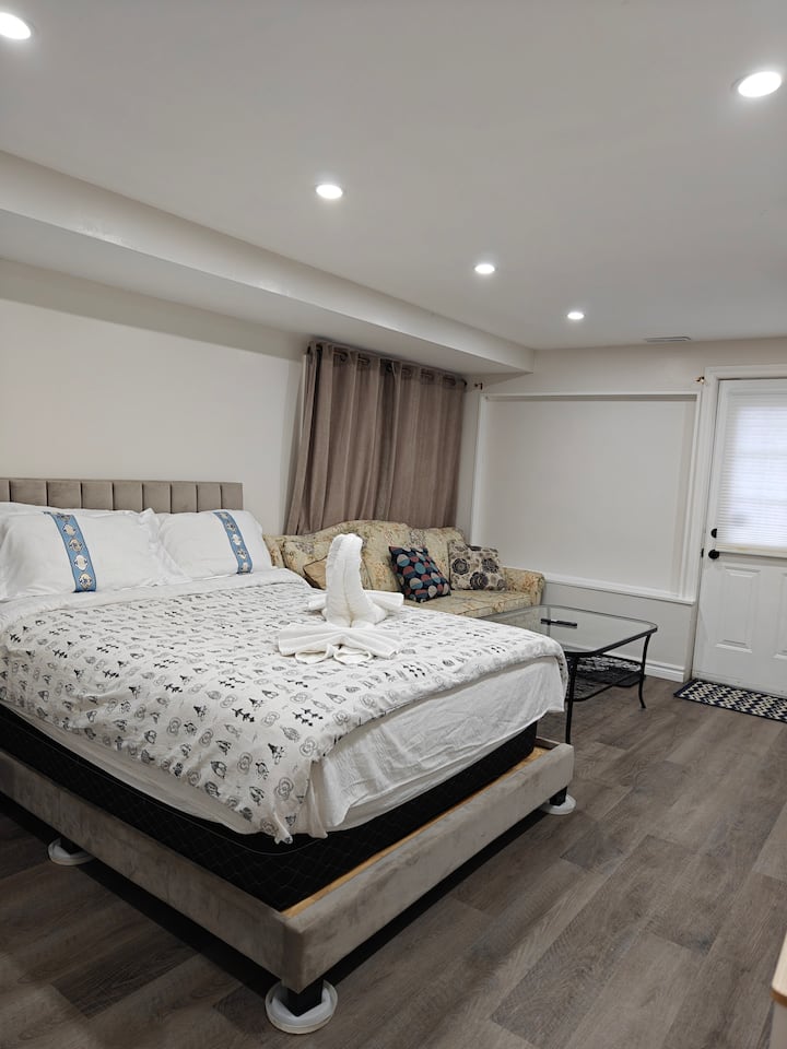 Ken's Place 1 - St. Catharines