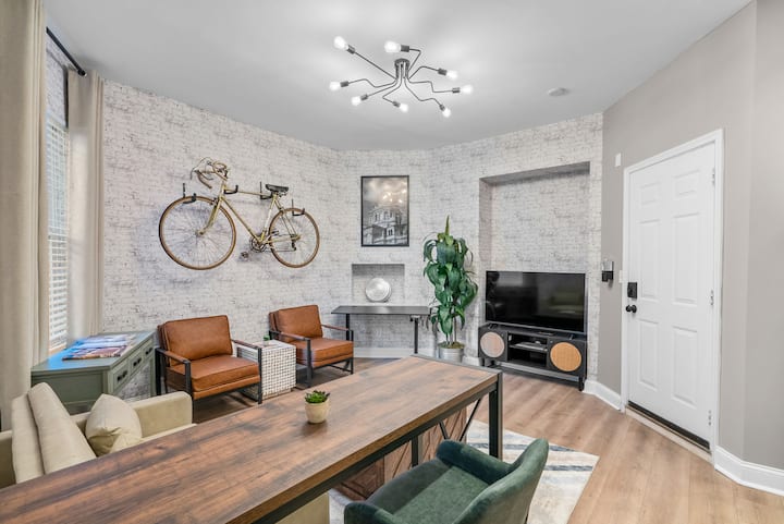 Modern 1 Bedroom W/ Parking In Bloomingdale! - Washington