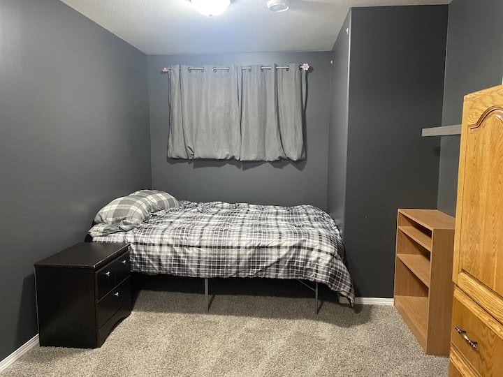 Stay For A Visit - Lloydminster