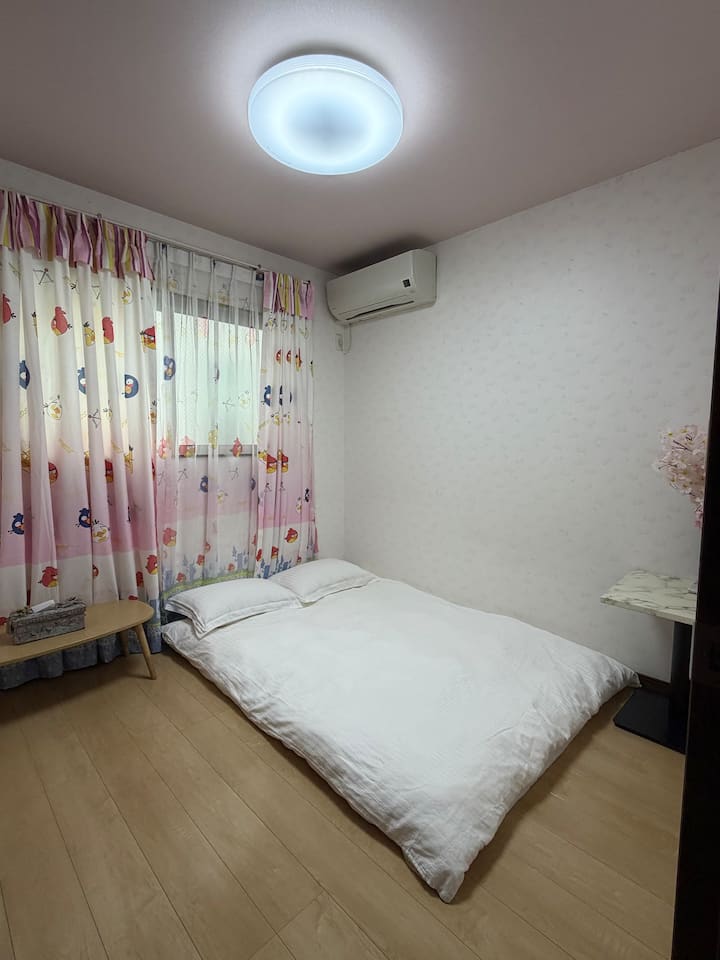 【女生限定】带锁单间301/难波1站/机场.奈良.神户直达/地铁.jr.阪神3线电车/京瓷巨蛋徒步 - Osaka, Japan