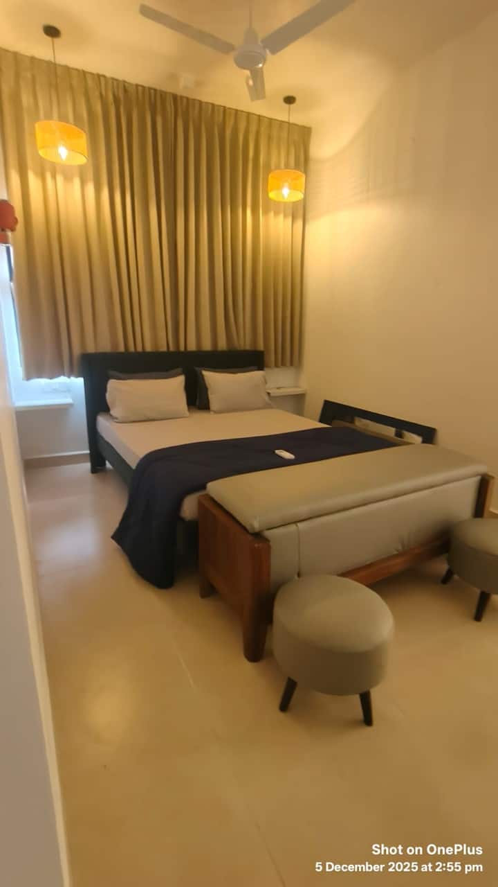 Greek Rooftop - With Terrace, Projector In Bedroom - Chennai