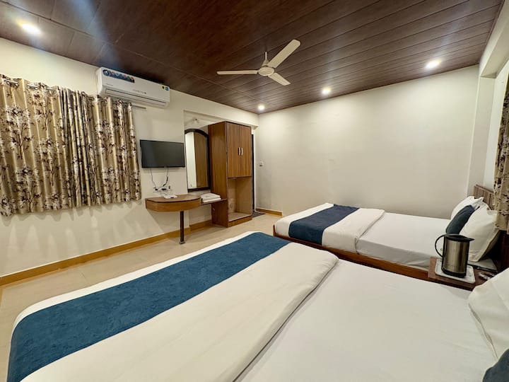 Family Ac Fourbed - マウント・アビュー