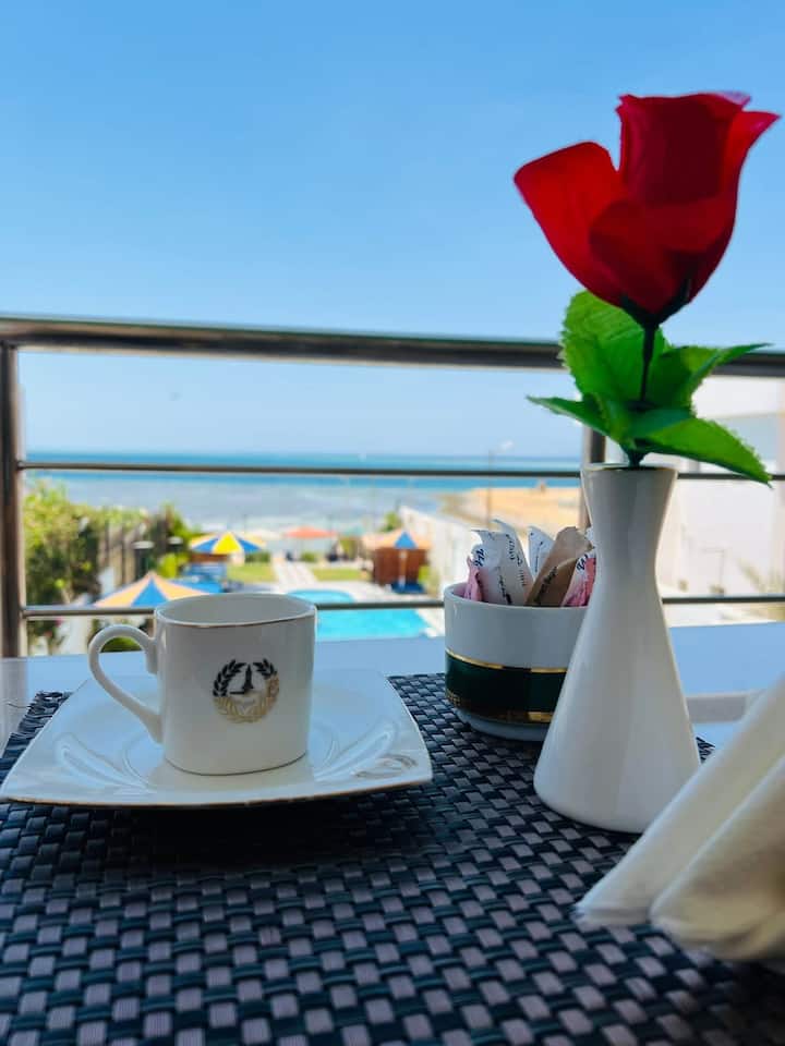 Hurghada Beachfront Single – Sea View • Pool • Hb. - 이집트