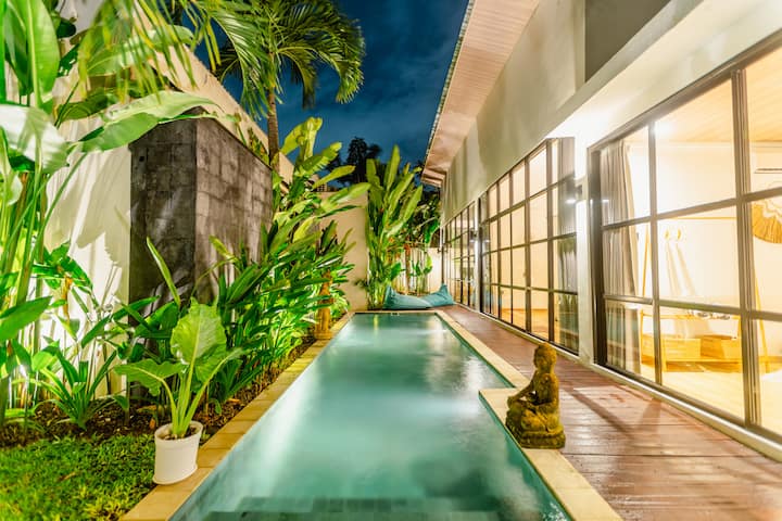 Peaceful 2br Private Pool Villa In Seminyak - Denpasar