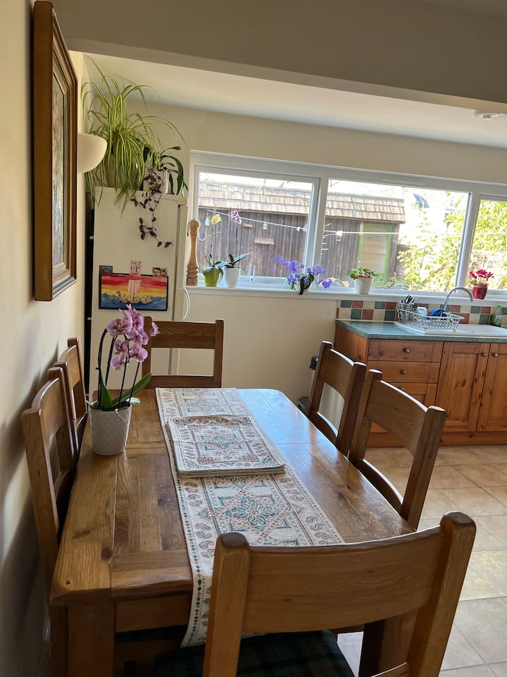 Double Bed With A Very Small Ensuit Bathroom. - Inverness