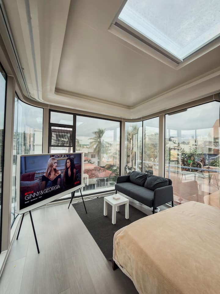 Space Capsule-the Future Of Urban Living In Blr - バンガロール