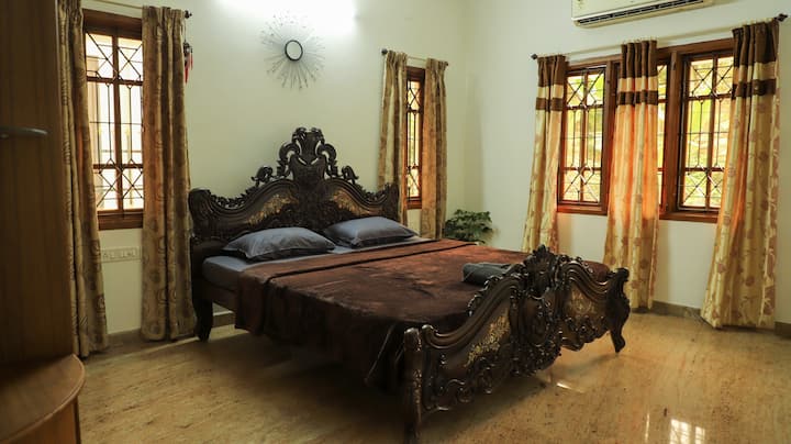 Gorgeous Inn – Clean, Cozy & Relaxing - Mangaluru