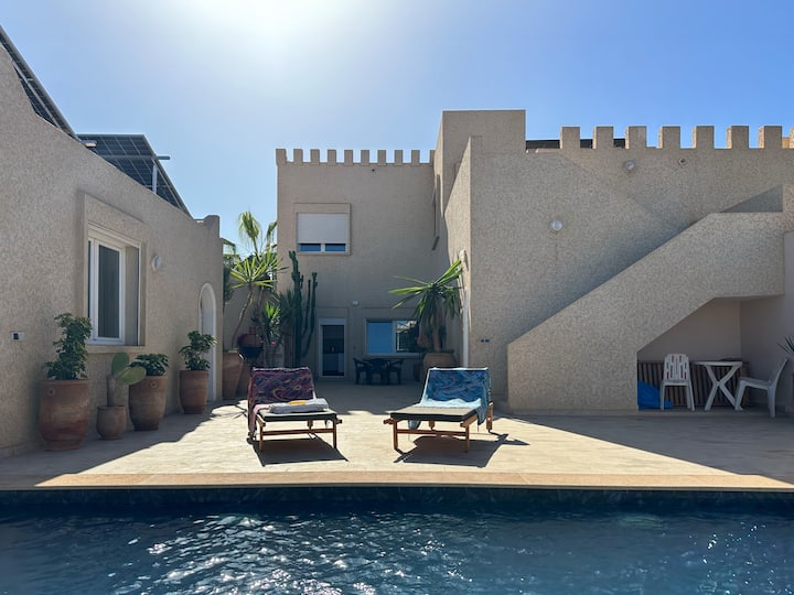 Charmante Maison Ensoleillée Avec Piscine - Mirleft