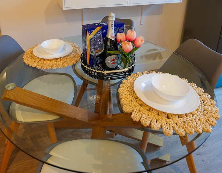 Moon, Stylish With Garden. Near Town, Hospital - Pevensey Bay