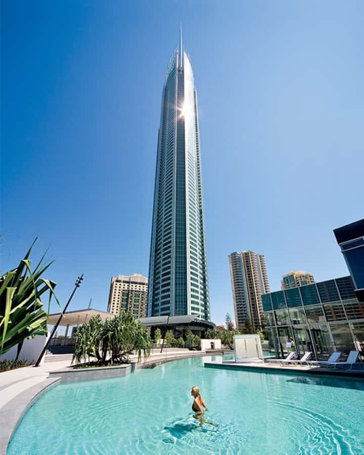 Q1 Luxury Stay • Pool • Spa • Sauna • Central - Broadbeach
