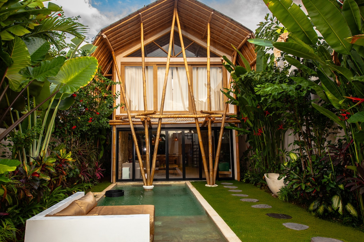 Villas estilo bambú 1BR Kerobokan - Villa Walter - Casas en renta en ...
