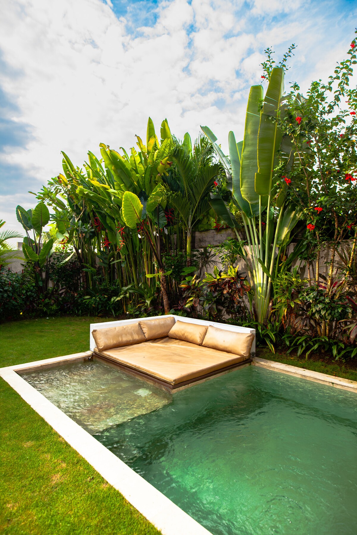 Villas estilo bambú 1BR Kerobokan - Villa Walter - Casas en renta en ...