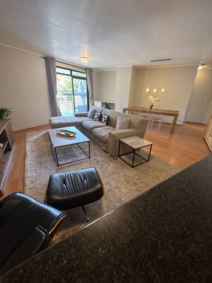 Apartment In Century City - Goodwood
