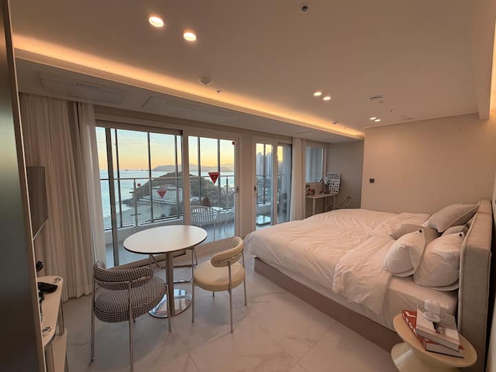 [물:곁]Open 특가! | 해운대 초고층파노라마 오션뷰 | 침대 2 | 감성발코니 - Busan