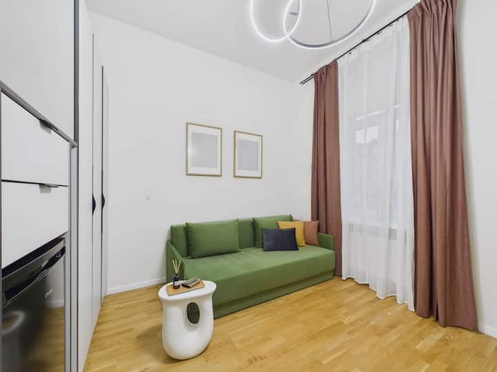 Vibrant City Centre Studio | Near Central Station - Riga