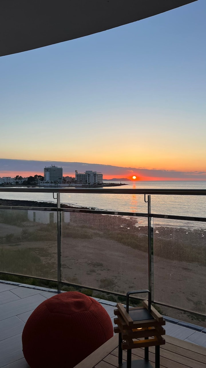Upscale 3 Bedroom Front Line Sea With Sunset View - Sant Antoni de Portmany