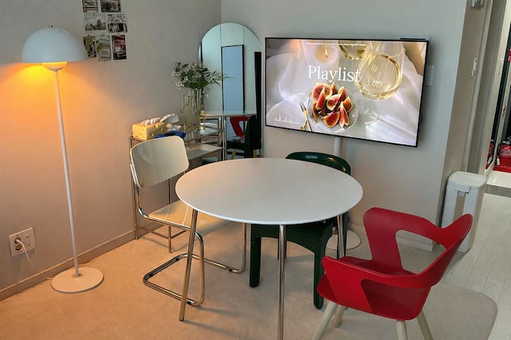 Soyhouse11#감성숙소#고층시티뷰#암막#꿀잠매트리스#호텔침구#55인치삼성스마트티비# - Daegu