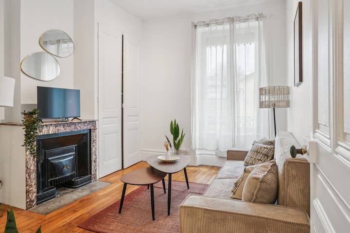 " Casa Nova " Chic & Cosy En Hypercentre - ibis budget Lyon Villeurbanne