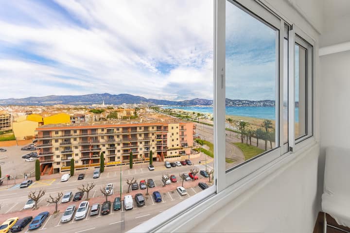 Cristal Mar Pool & Sea - Empuriabrava