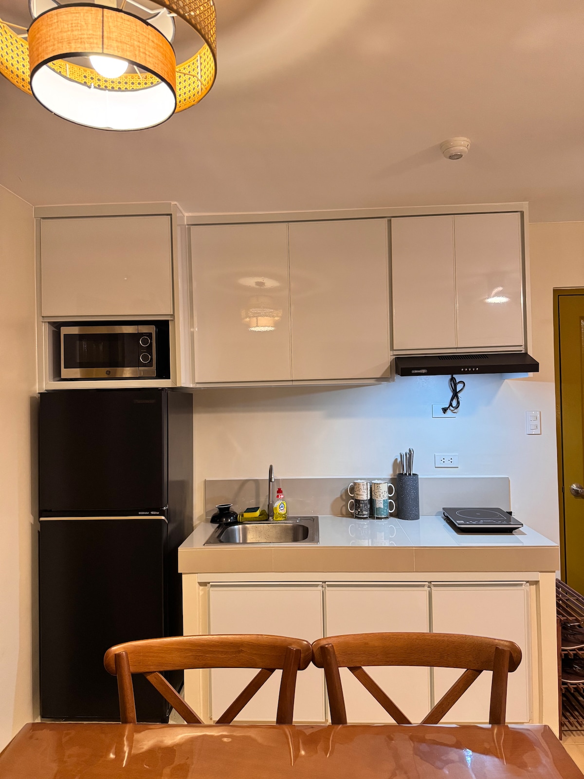 Condo confortable 2BR à 8 Spatial - Maa - Condos à louer à Davao City ...