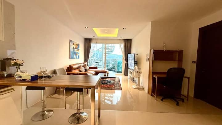 Emerald 705 Duplex Penthouse With Stunning Seaview - Patong