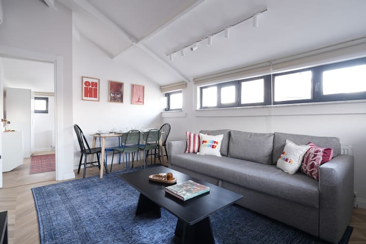 Chic Karaköy Flat 2br 2bath Steps To Tram & Ferry - Karaköy