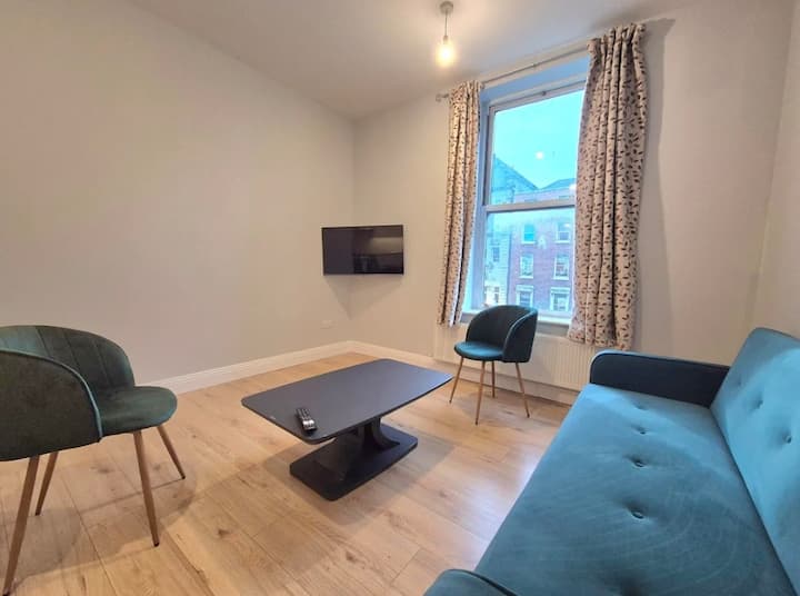 Temple Bar Trinity Gate 2 - Dublín