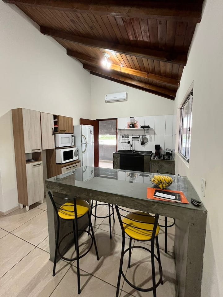 Varanda E Vista Para Lagoa Em áRea Central! - Imbituba