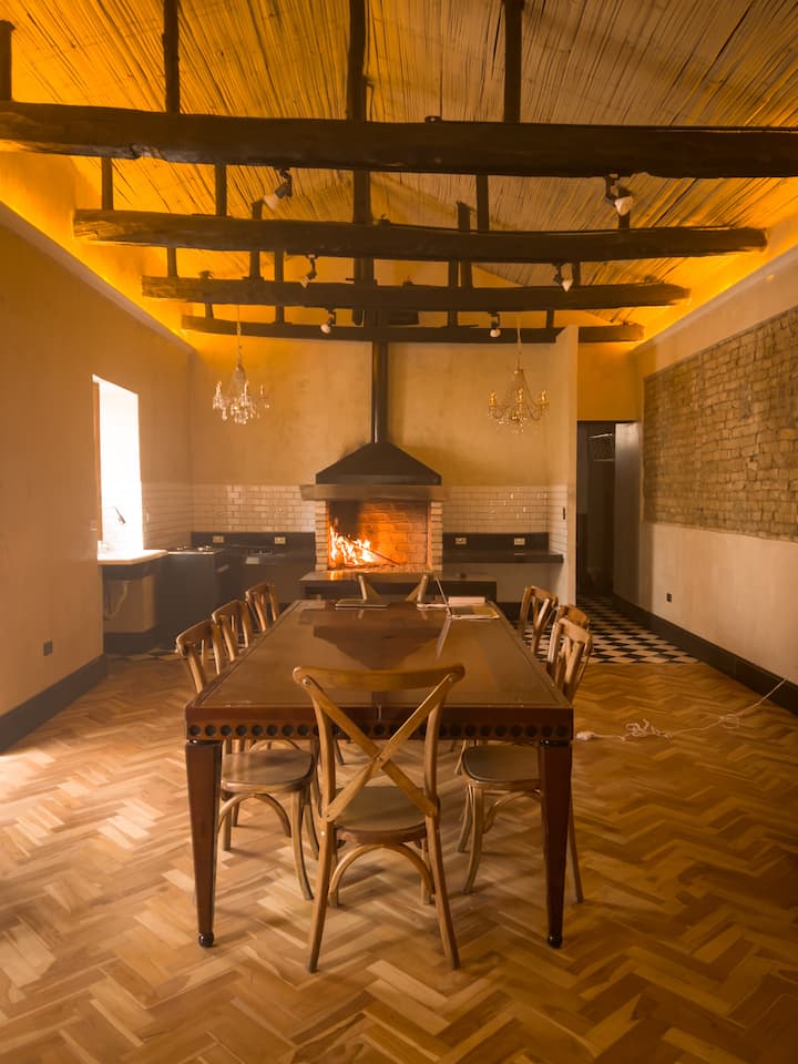 Joya Colonial Republicana, En El Corazón Histórico - Calima