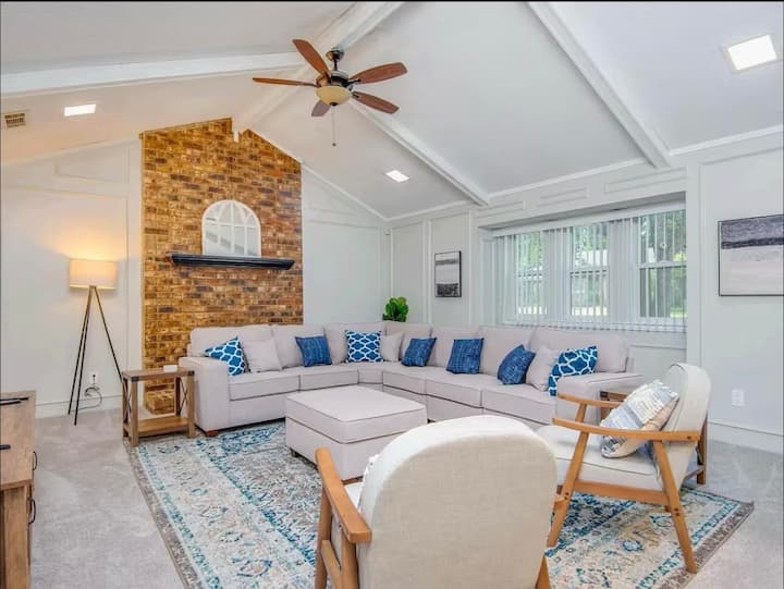 Chic 4br Plano Pool Retreat | Backyard & Bbq - 플레이노