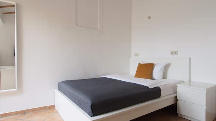 Einbettzimmer Mit Mini Balkon - Giessen