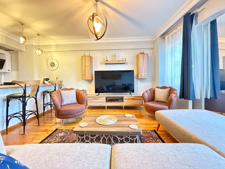 You're On The Edge Of Feeling Privileged & Unique - Turkey