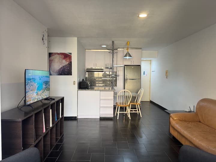 Cómodo Apartamento Los Palos Grandes Contemporary - Caracas