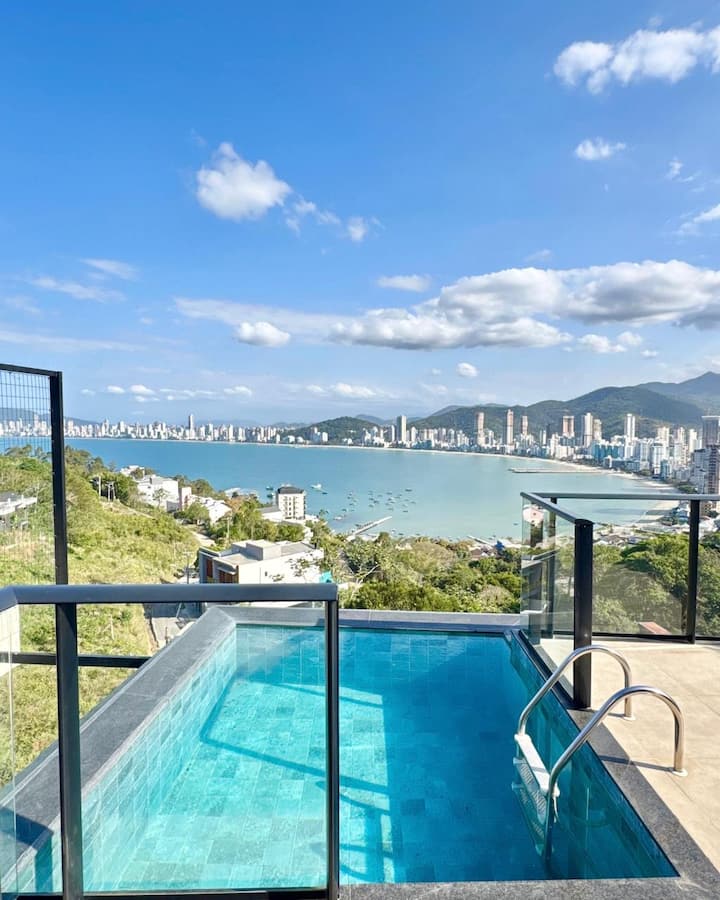 Mansão Vista Mar E Piscina Infinita • 03 Suítes - Itapema