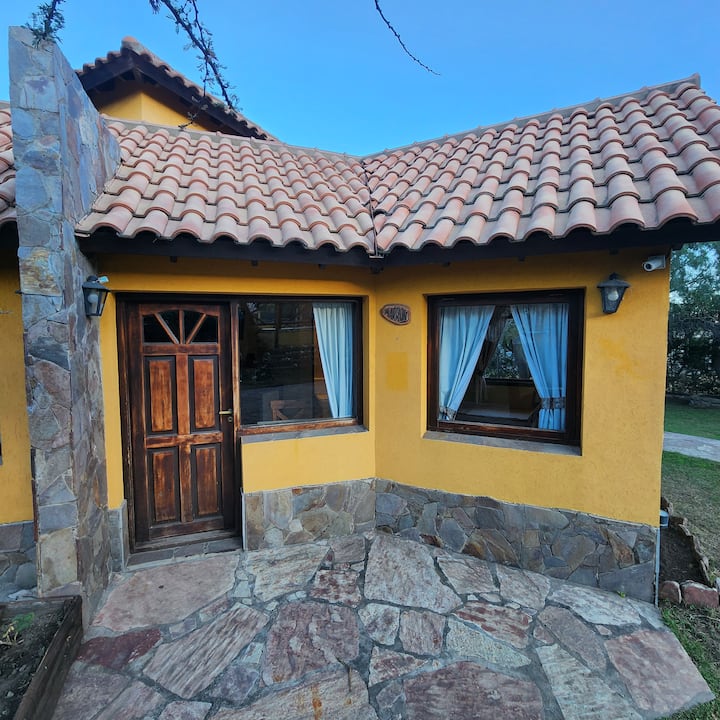 Cabaña 4 Personas Con Piscina Y Vistas A La Sierra - Merlo