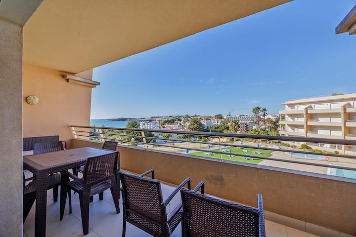 Deluxe Sea And Pool View Apt. With Private Parking - Albufeira
