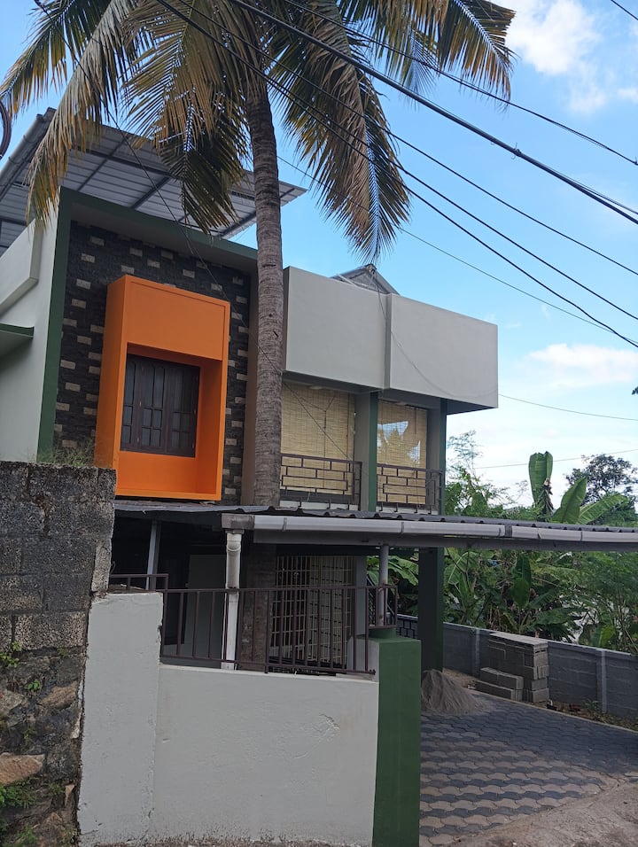 Fully Furnished Twin House For Comfortable Stay - Nedumangad