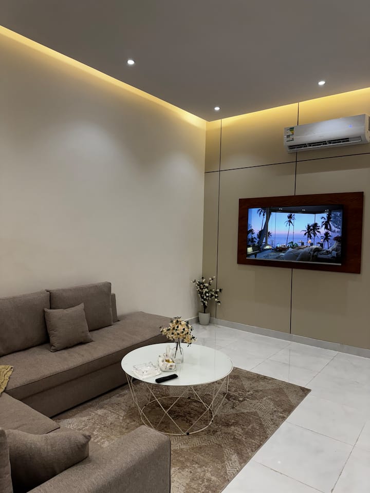 شقة فاخرة بتصميم عصري | دخول ذكي | موقع مميز - Saudi Arabia