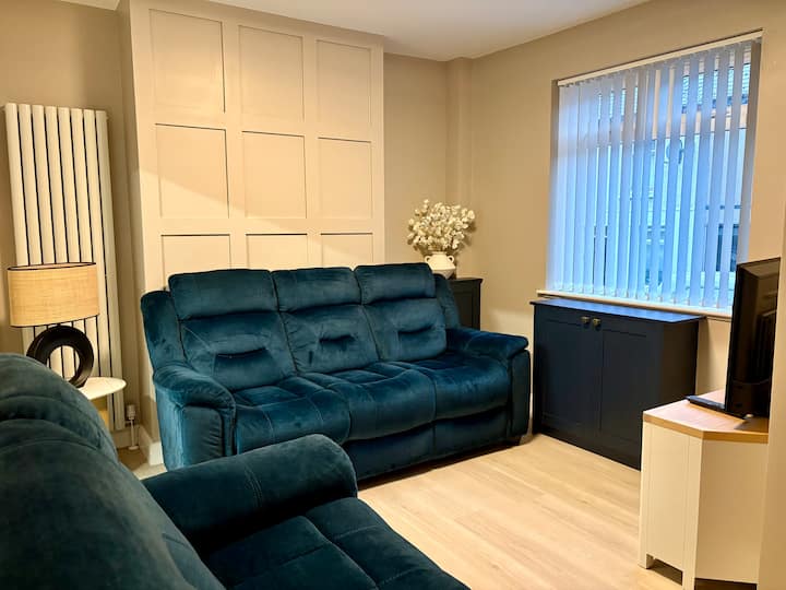 Home In Belfast Gaeltacht Quarter - Belfast