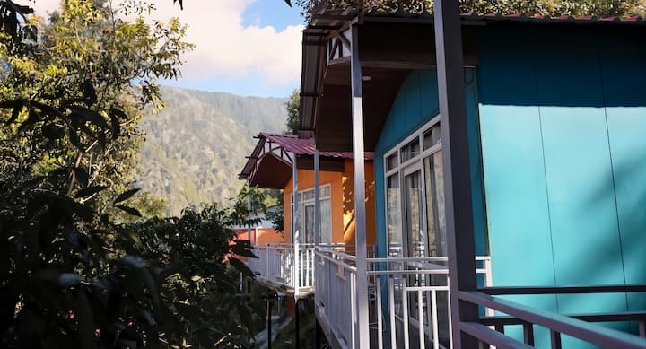 Nazaara Nature Retreat - Luxurious Cottage - Dalhousie