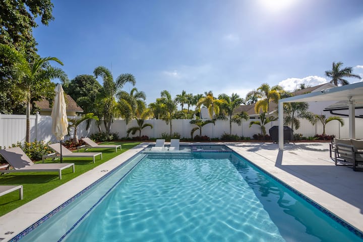 Delray Beach Retreat W/pool & Game Room - Delray Beach, FL